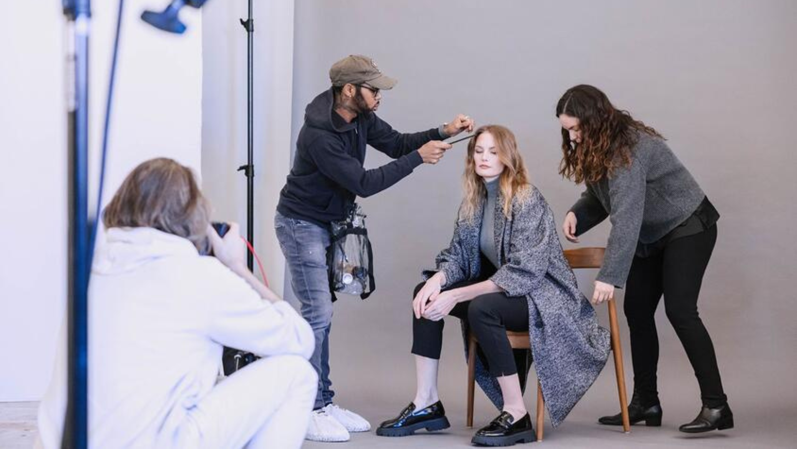 Photo Studio Management Software for eCom » Creative Force →